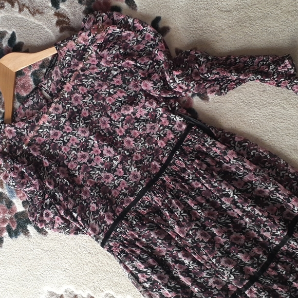 Zara | Dresses | Zara Cottage Core Floral Maxi Dress | Poshmark